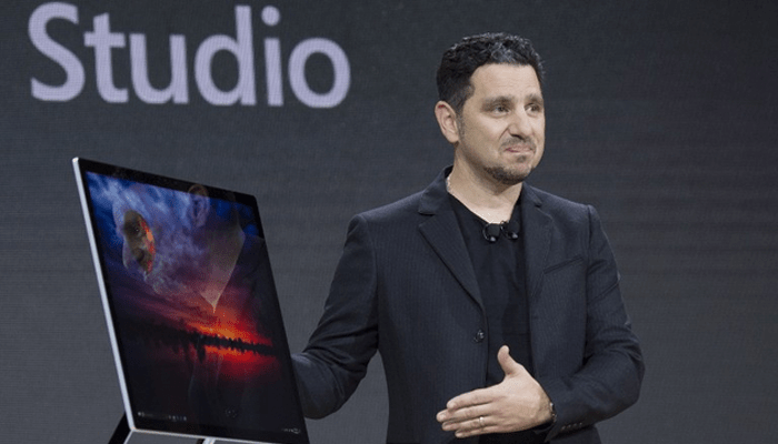 Microsoft Products challenges Apple : how and why?