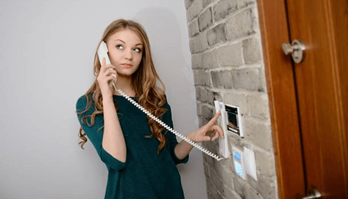 Intercom System 101 : The Beginner Guide for Businesses