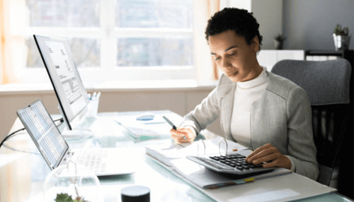 What Qualifications should You Look for in an Accountant?